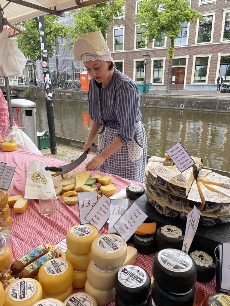 Uit eten bij de Javaanse Meisjes in Alkmaar - Lekkerweg