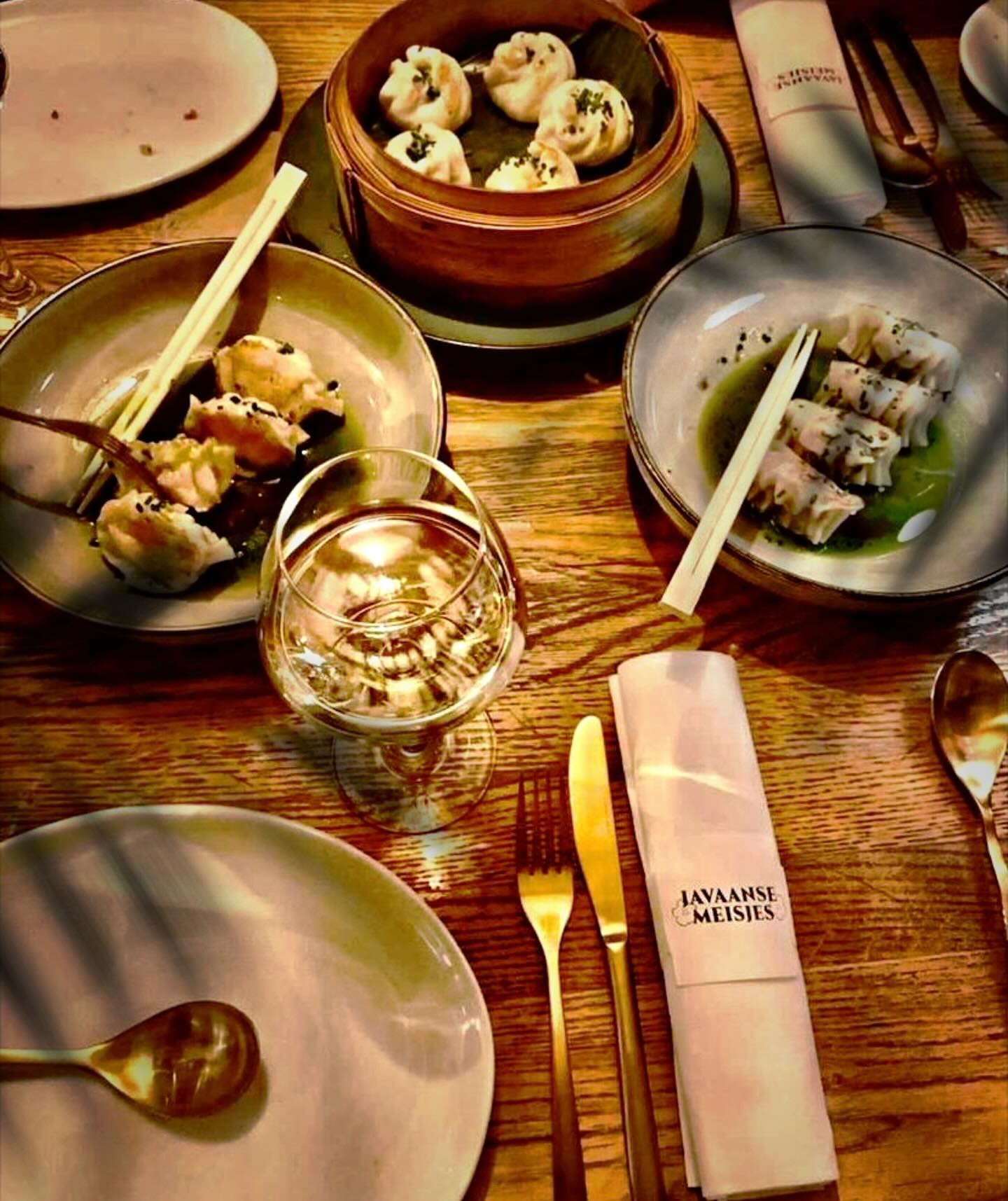 Uit eten bij de Javaanse Meisjes in Alkmaar | Lekkerweg