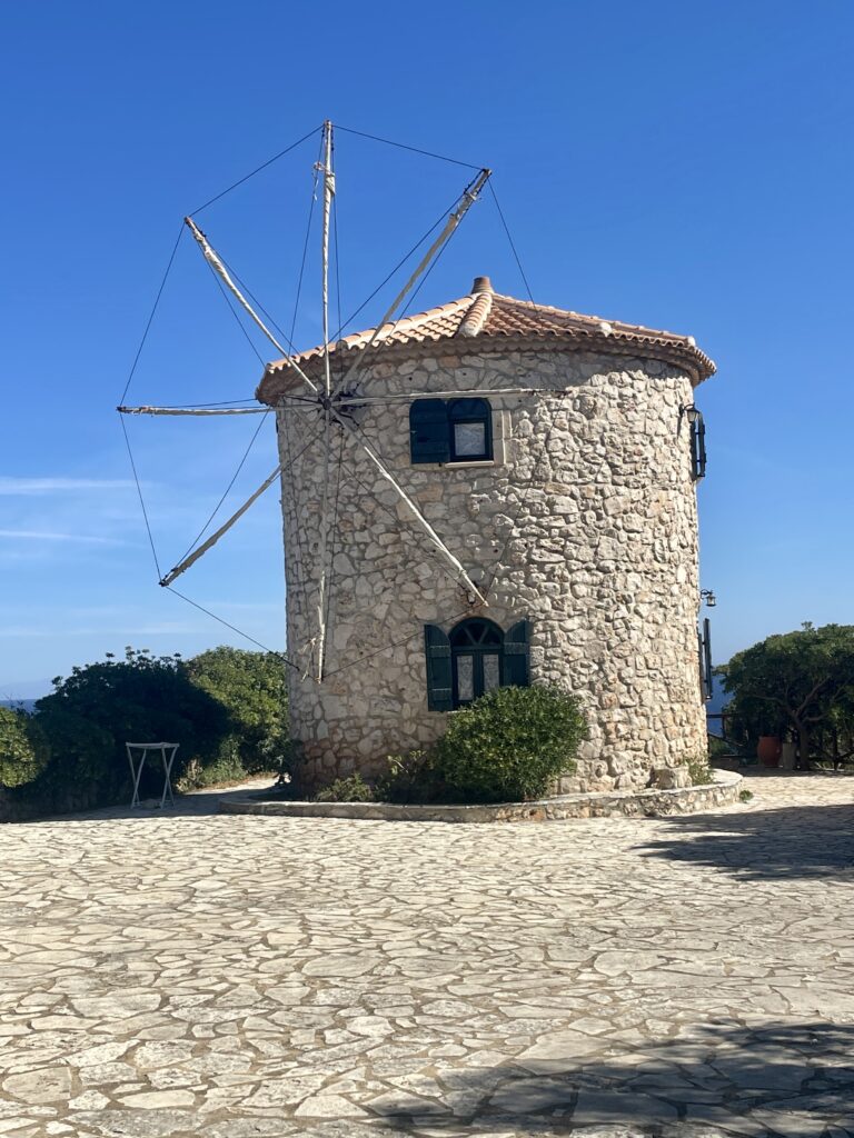 Potamitis Windmill in Zakynthos | Lekkerweg